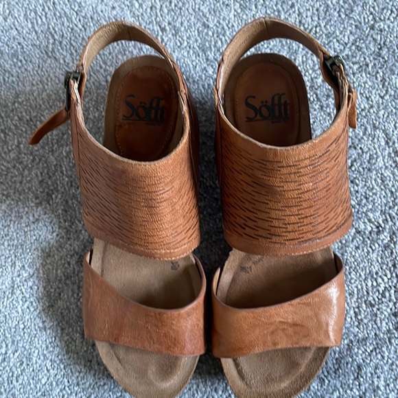 Sofft | Shoes | Sofft Platform Sandals | Poshmark